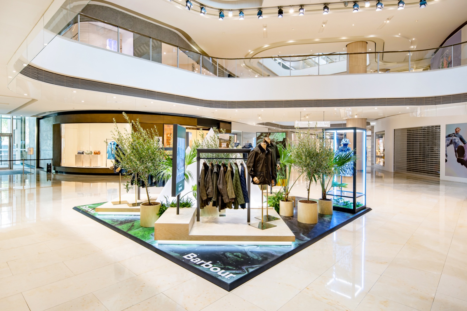 Barbour首次与2 Moncler 1952男士合作 发布2022秋冬联名系列
