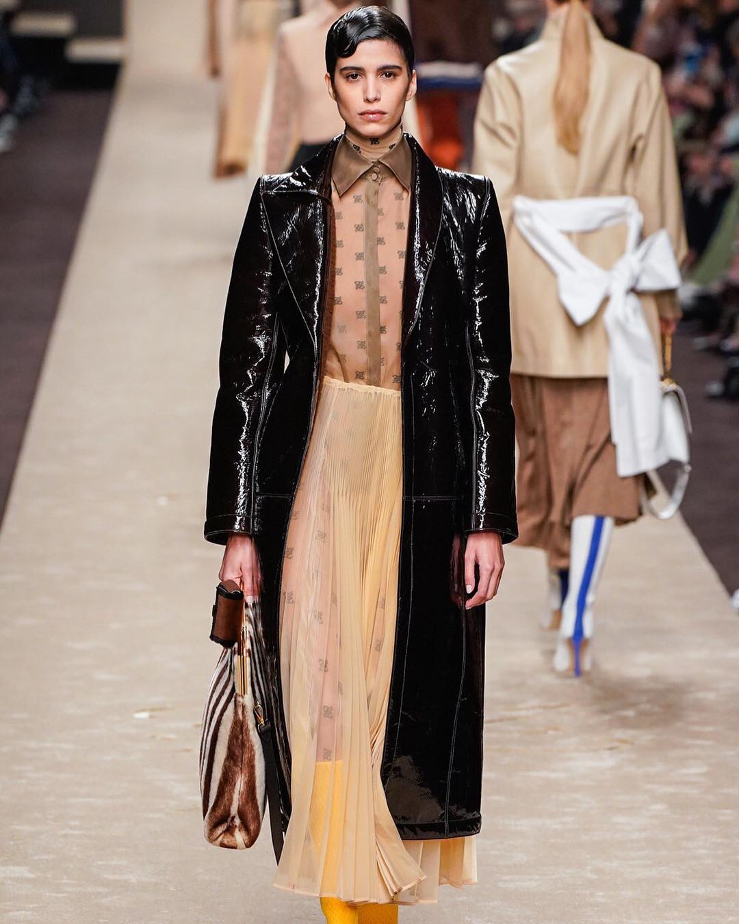 Fendi 2019秋冬系列 致以Karl Lagerfeld的赞歌